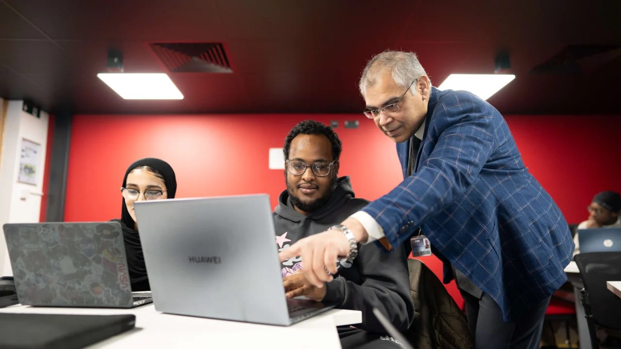 Birmingham Newman University - Courses - MSc Computer Science (conversion)